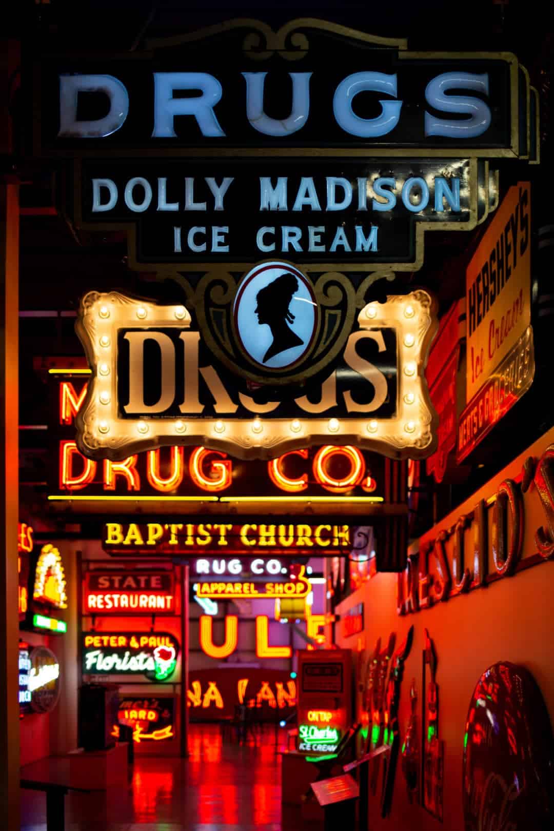 American Sign Museum in Cincinnati | Vintage & Neon Signs