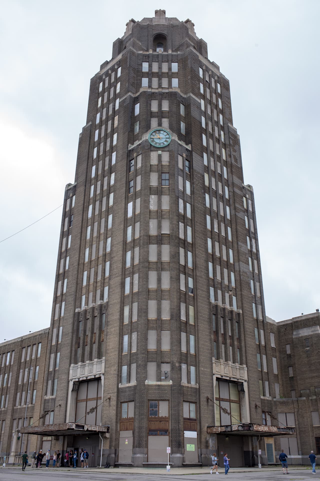 The once-abandoned Buffalo Central Terminal turns 90, and volunteers ...