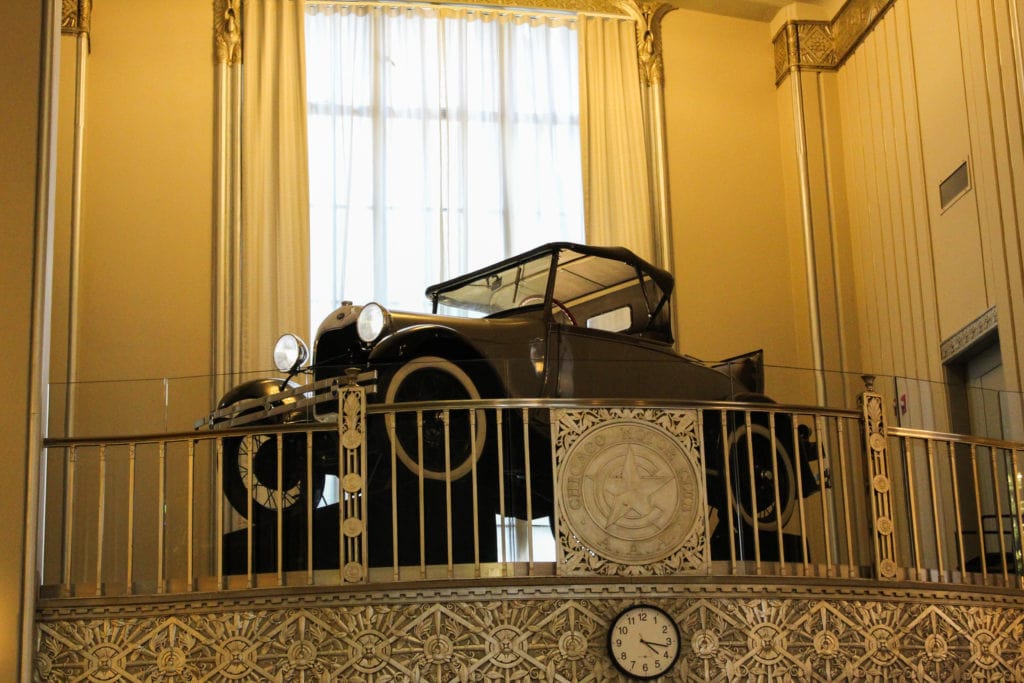 The Chicago Motor Club—housed in an art deco masterpiece—was once the ...