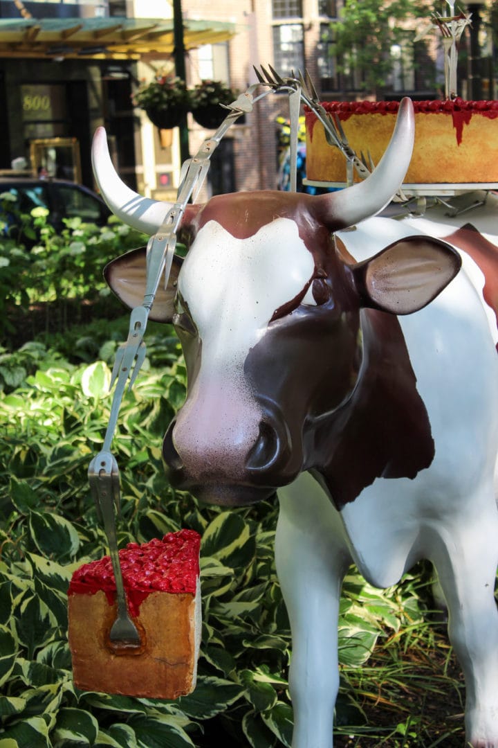 Holy cow: After 20 years on parade, Chicago's cows are finally coming ...