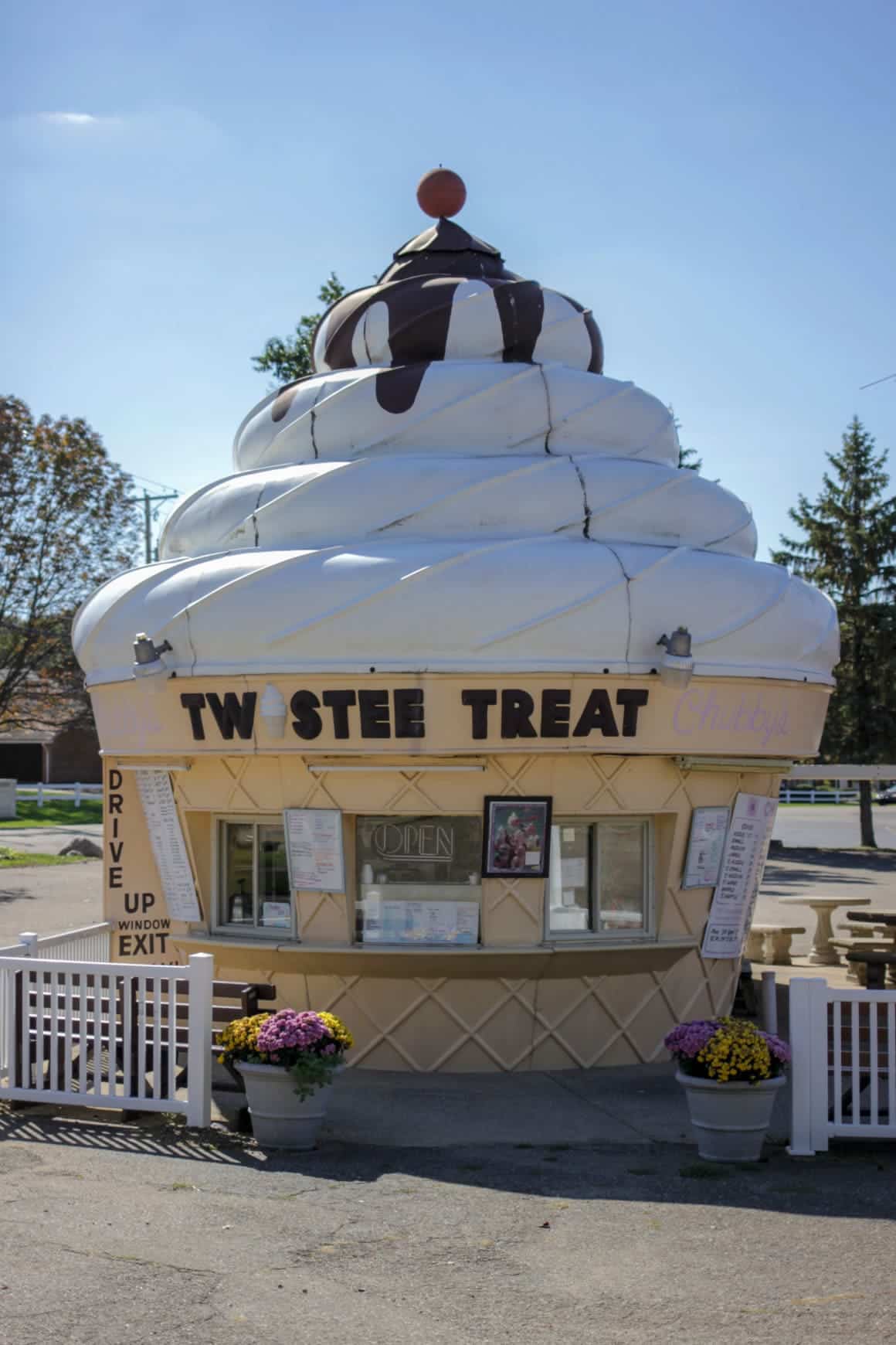 Sundae Sunday: Twistee Treat is giving away free ice cream at its ...