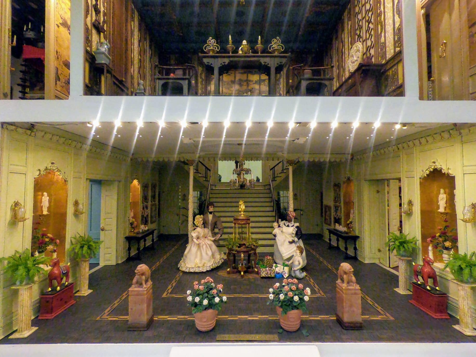 Tucson's Mini Time Machine Museum of Miniatures lets you travel from ...