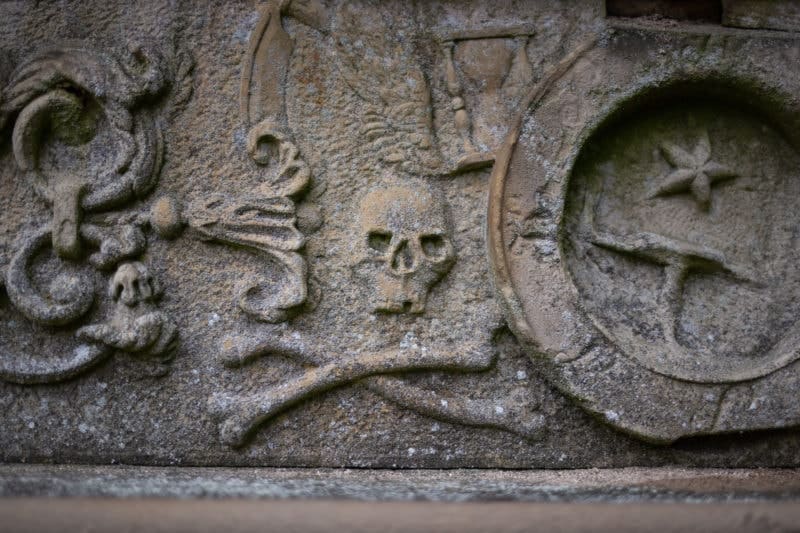 Death may be the main event, but signs of life abound at Spring Grove ...