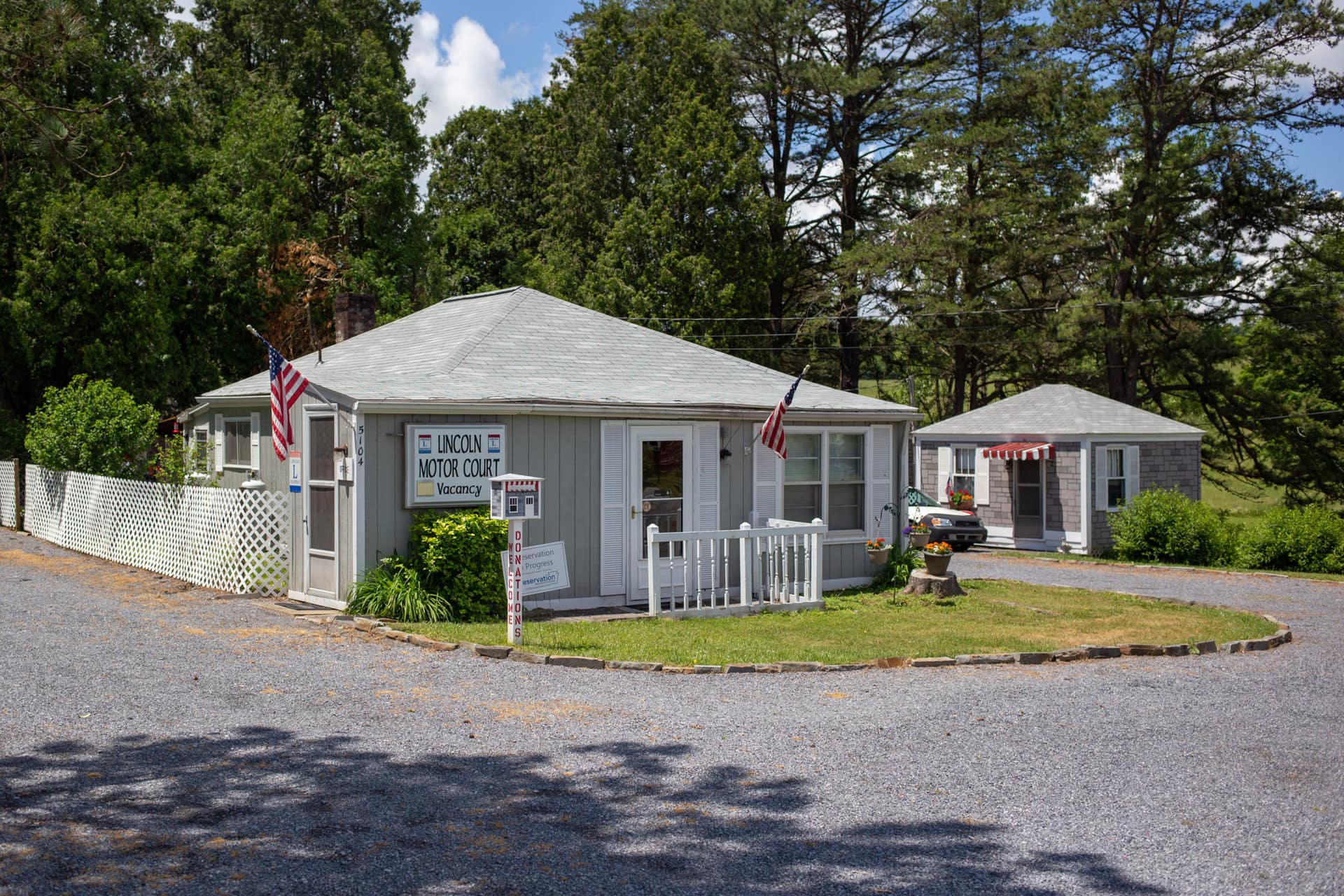 The last surviving motor court on the Lincoln Highway is still ...