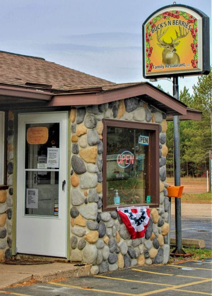 All aboard the Berry Bus: A trip down Wisconsin's Cranberry Highway ...