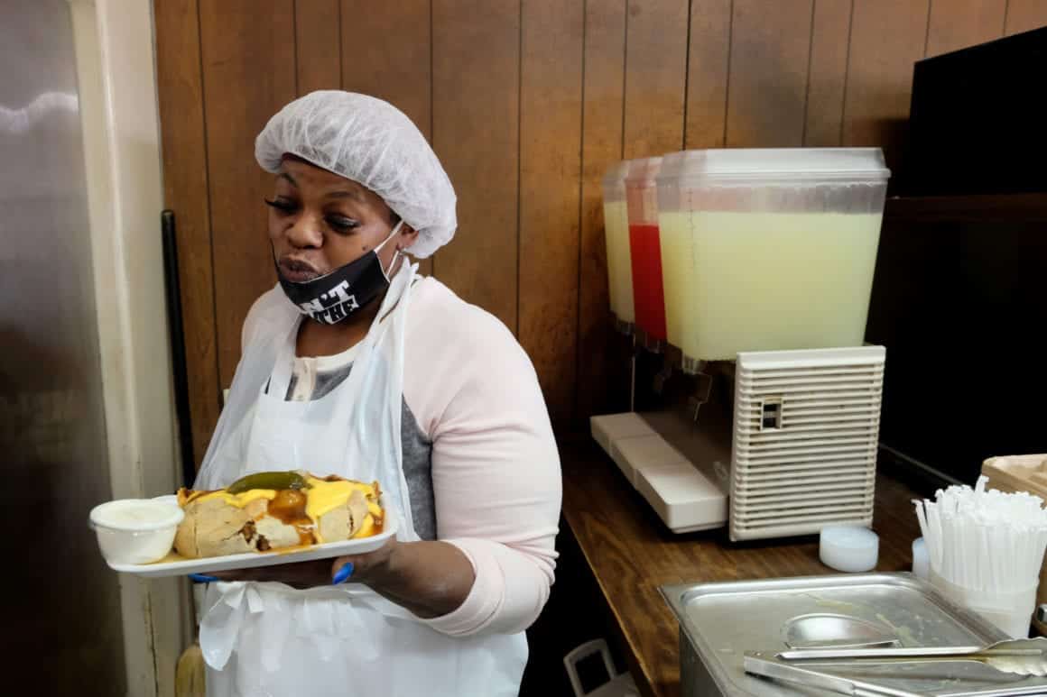 Reynold’s Pasty Shop has been feeding northern Milwaukee for six ...