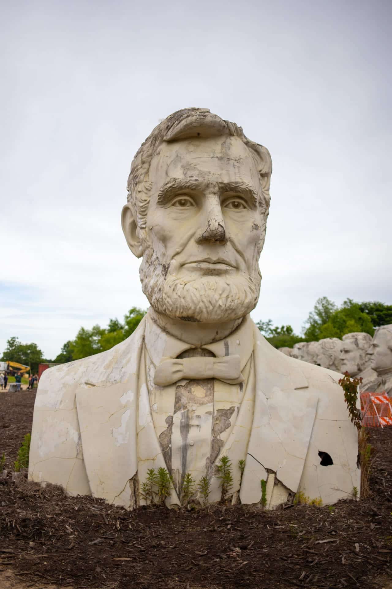 Virginia ‘President Heads’: Decaying Presidential Statues in Croaker