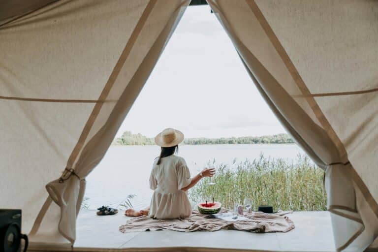 What is glamping? Your guide to luxury in the outdoors - Roadtrippers